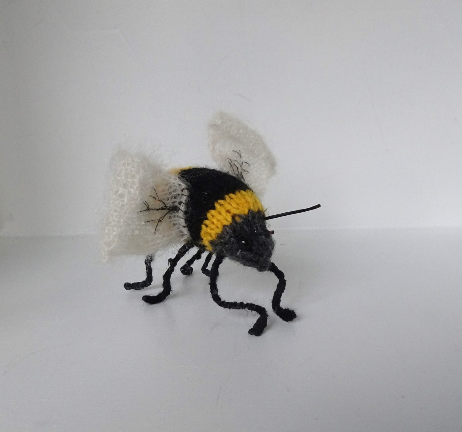 Buzzy Bee - Crafts at Wichwood